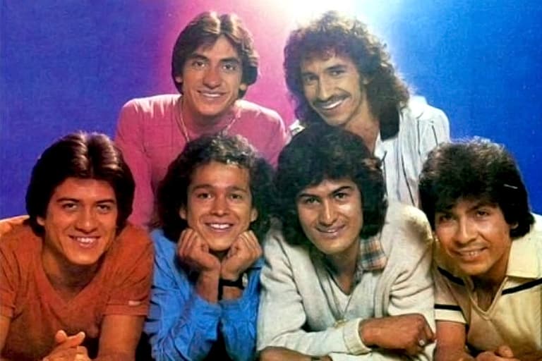 El Buki cumple 63 años y así ha cambiado a lo largo de su exitosa ...