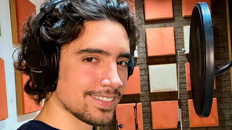 Alejandro Fernández Jr deleita a sus seguidores al cantar un tema de ...