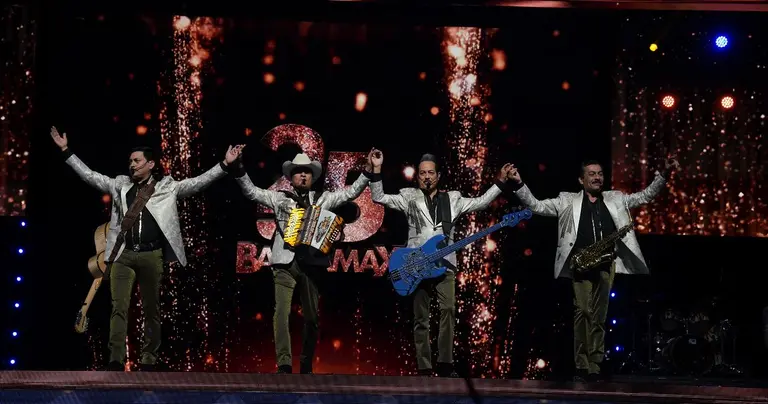 Bandamax 25 Años: Así fueron los increíbles números musicales de la ...