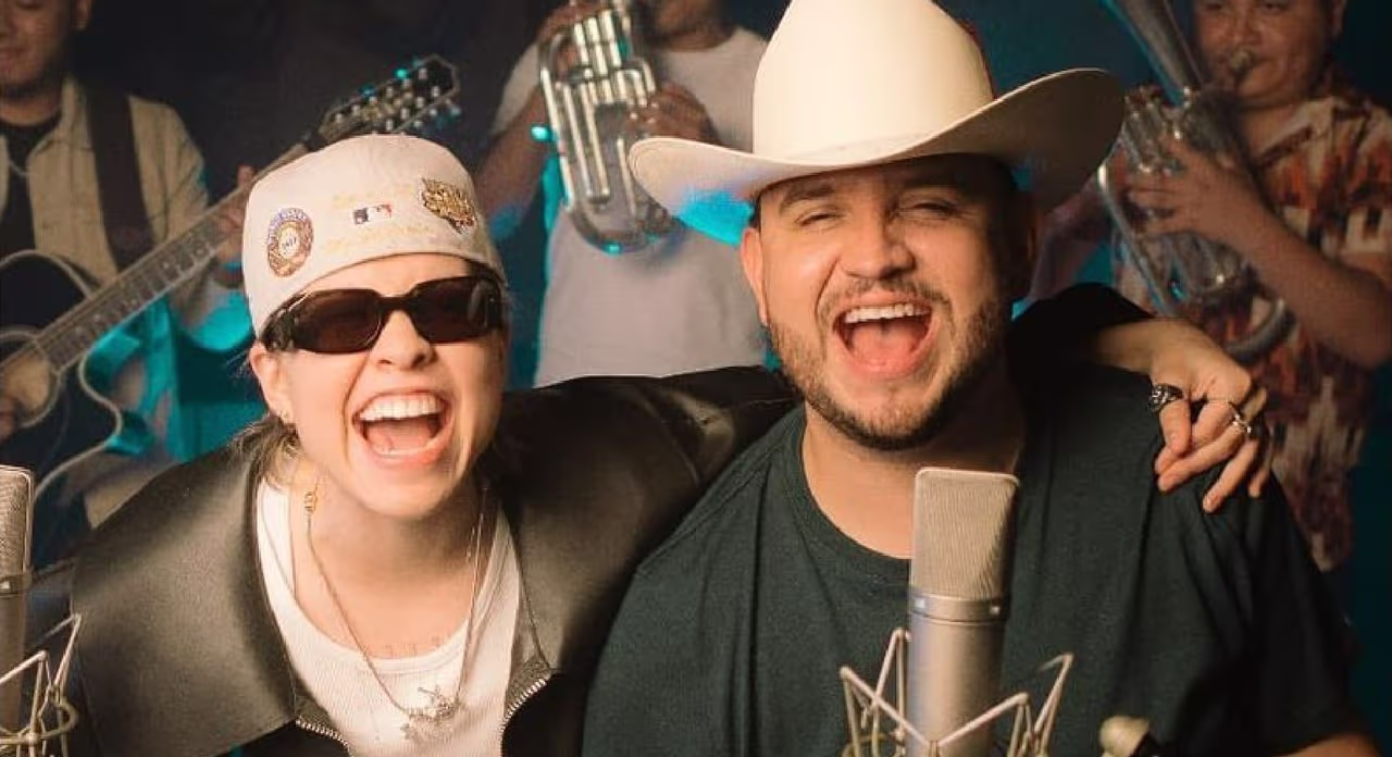 Edén Muñoz y Michelle Maciel presumen mancuerna 'tumbada' con 'CCC ...