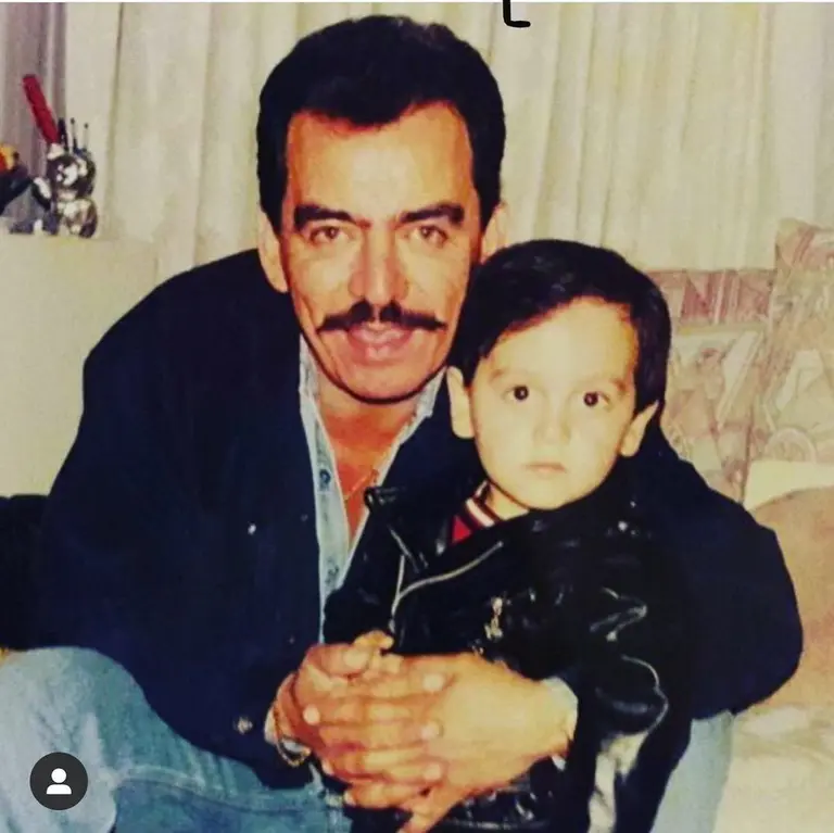 Julián Figueroa: la emotiva canción que le escribió a su padre Joan ...