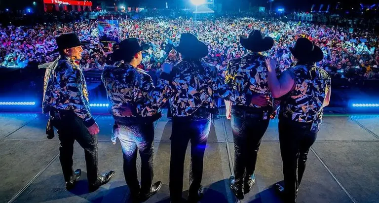 Bronco anunció las próximas fechas de su tour 'En Vivo y a Todo Color' | Shows Qué News Bandamax ...
