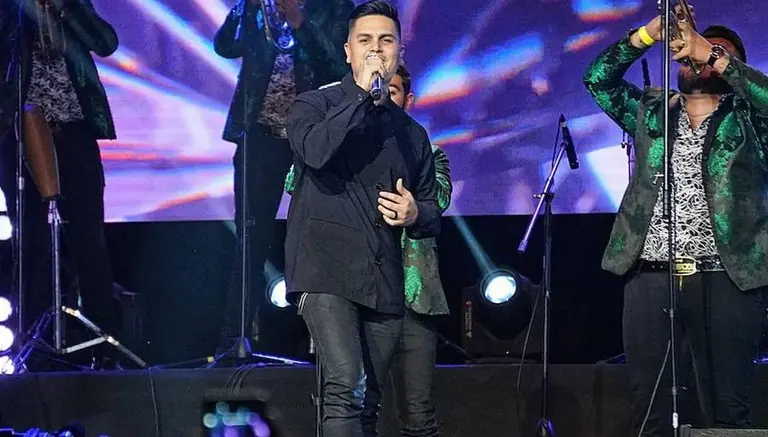 Régulo Caro celebrará 10 años de trayectoria musical | Shows Qué News ...